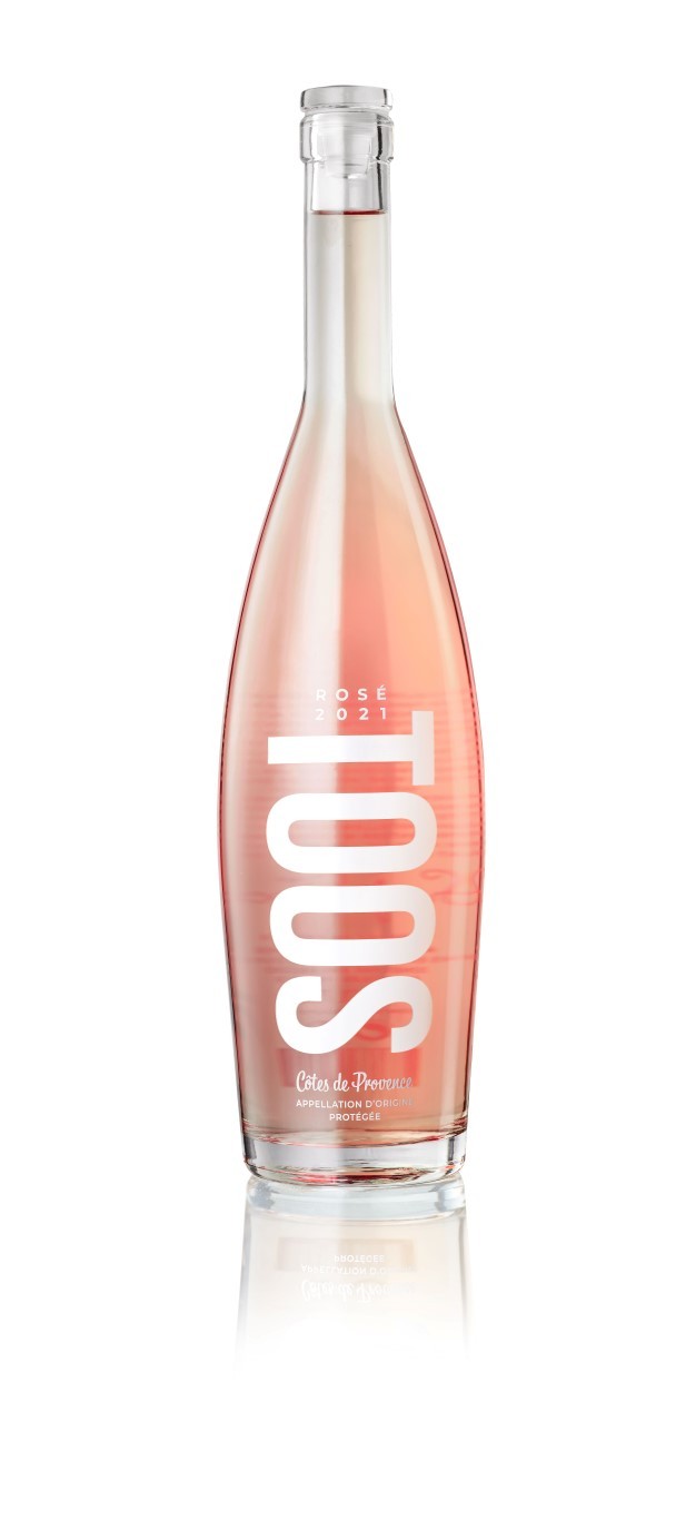 Toos van der Valk lanceert nieuwe TOOS Rosé